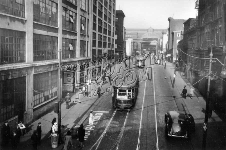 Sands Street looking west from near Jay Street, 1941 — Old NYC Photos